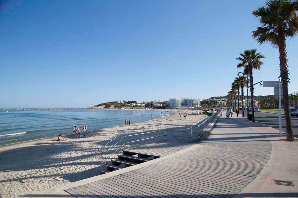 La Pineda Holidays | Jet2holidays