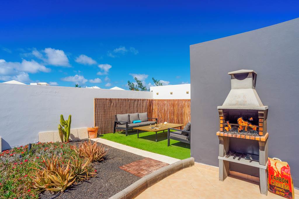 Villa Luar | Jet2Villas | Jet2holidays