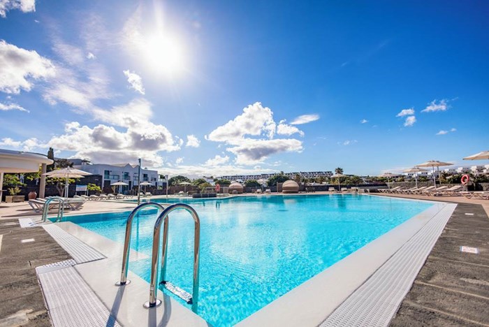 Caybeach Papagayos - Playa Blanca hotels | Jet2holidays