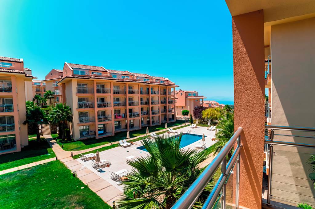 The Holiday & Flight Centre