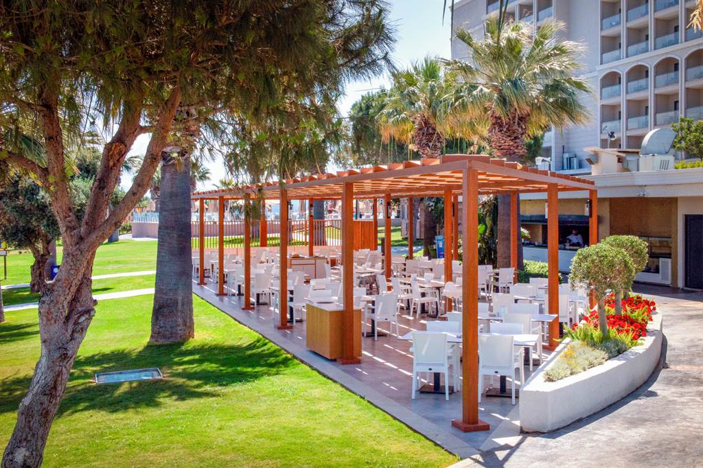 Duja Didim. - Altinkum - Izmir Area hotels | Jet2holidays