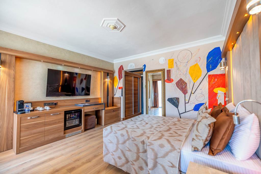 Laur Hotel. - Didim - Izmir Area hotels | Jet2holidays