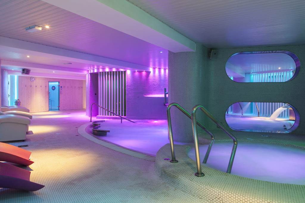 Hotel Ambassador Playa II - Benidorm hotels | Jet2holidays
