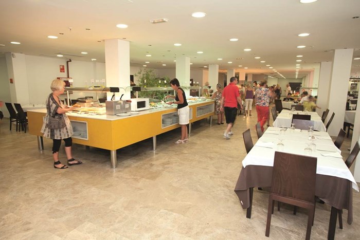 Dynastic Hotel & Spa - Benidorm hotels | Jet2holidays