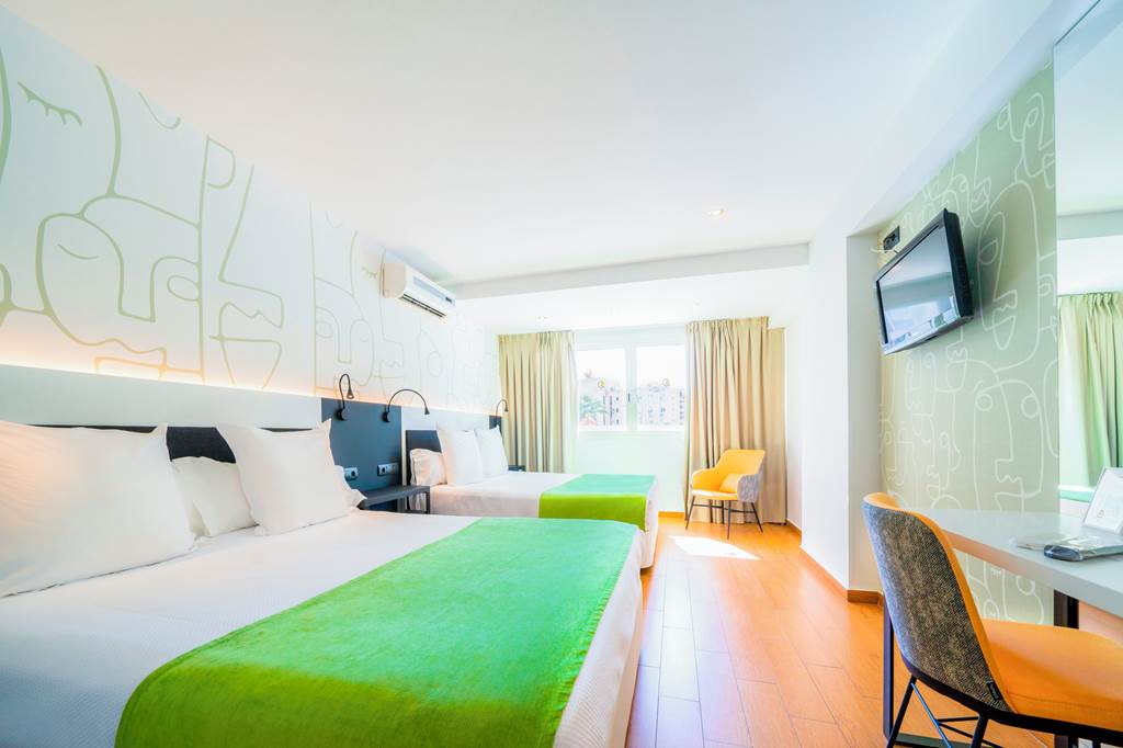 Climia Benidorm Plaza - Benidorm hotels | Jet2holidays