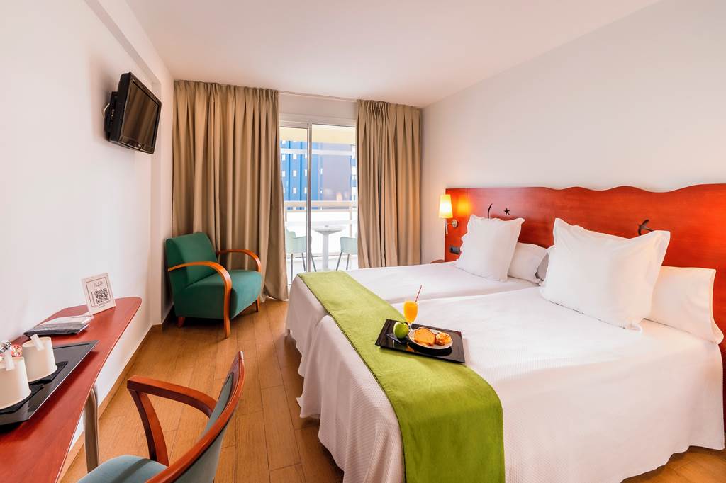 Climia Benidorm Plaza - Benidorm hotels | Jet2holidays