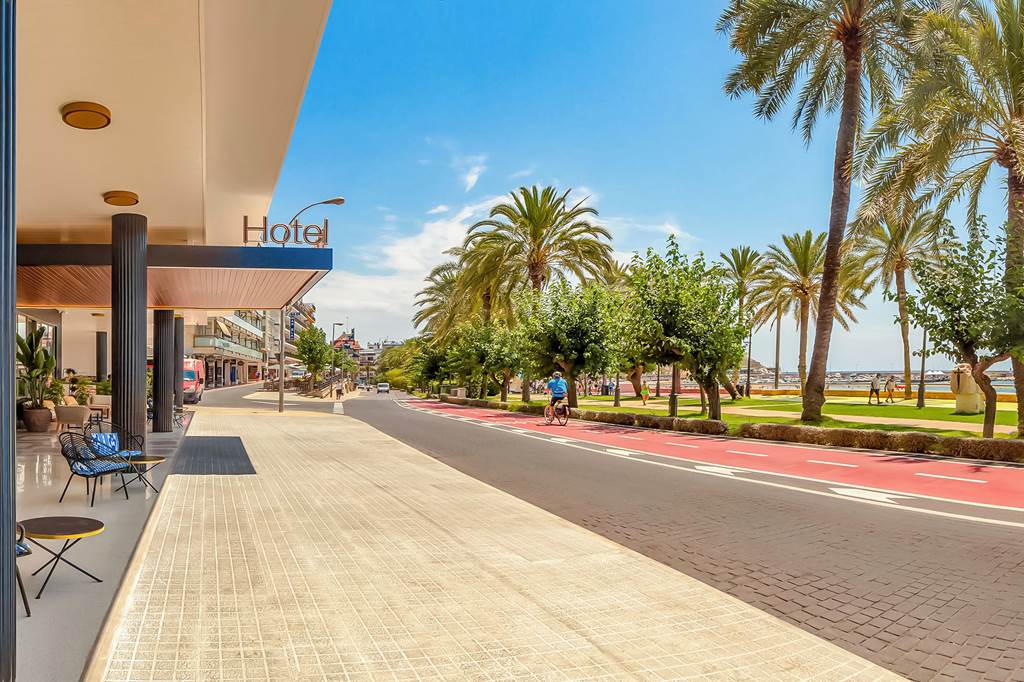 H10 Porto Poniente - Benidorm hotels | Jet2holidays