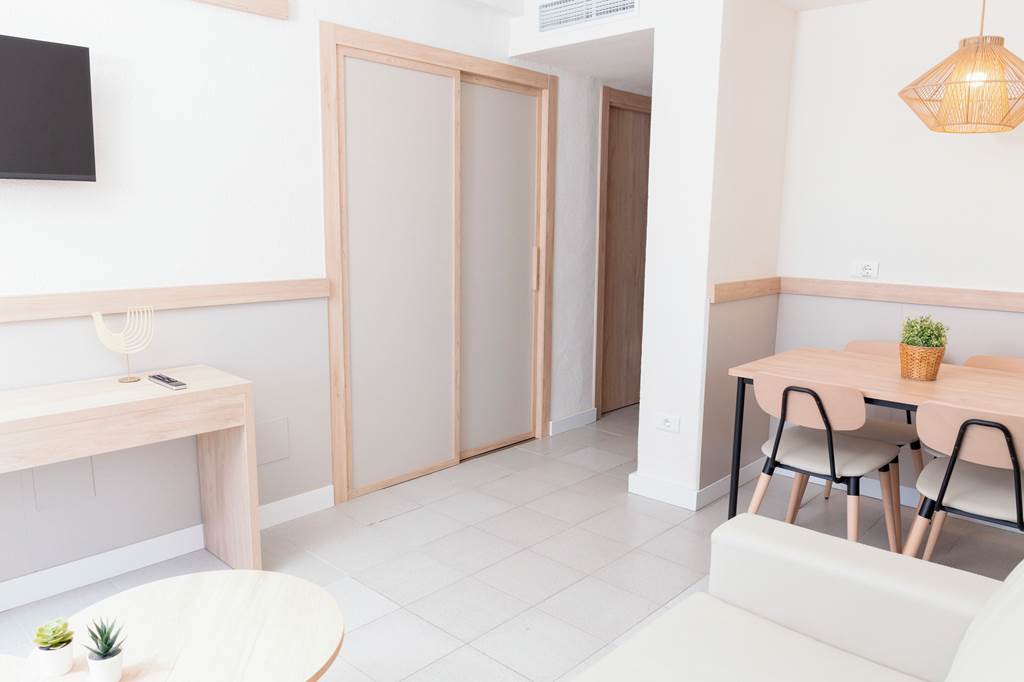 Dynastic Rooms Apartments - Benidorm hotels | Jet2holidays