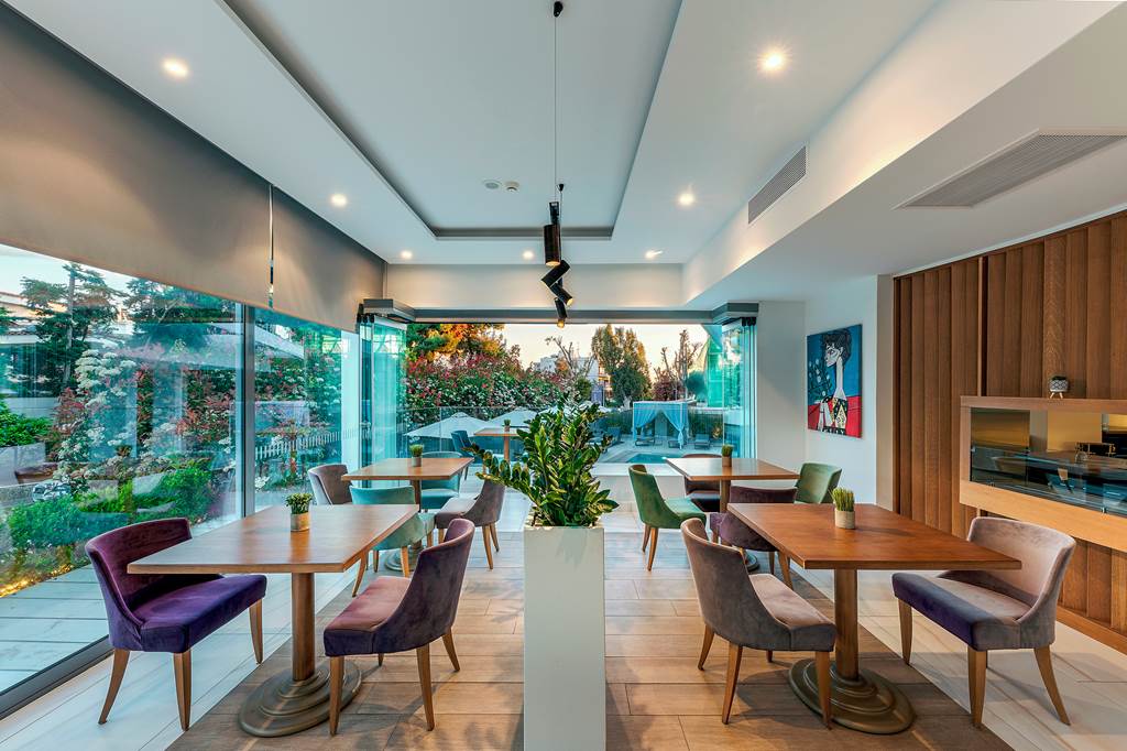 Glyfada Riviera Hotel - Glyfada (Athens Coast) hotels | Jet2holidays