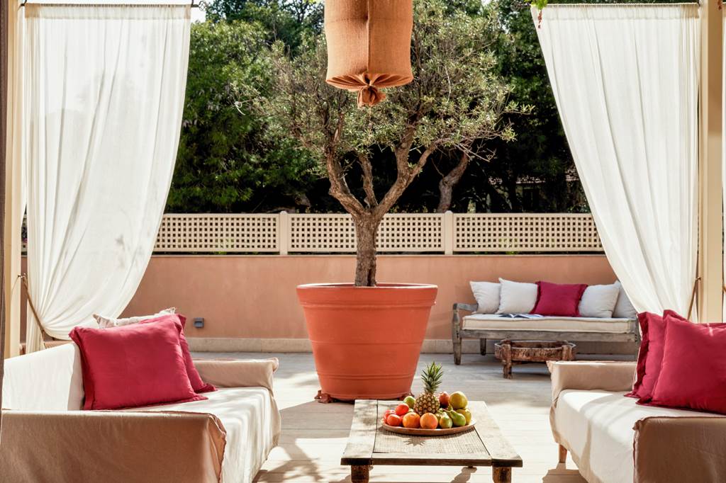 The Margi - Vouliagmeni hotels | Jet2holidays