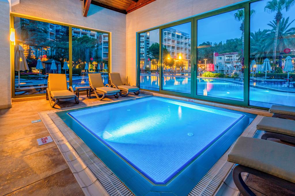 Arum Barut Collection - Side hotels | Jet2holidays