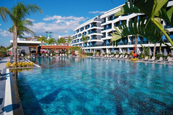 LIU Resorts - Side hotels | Jet2holidays