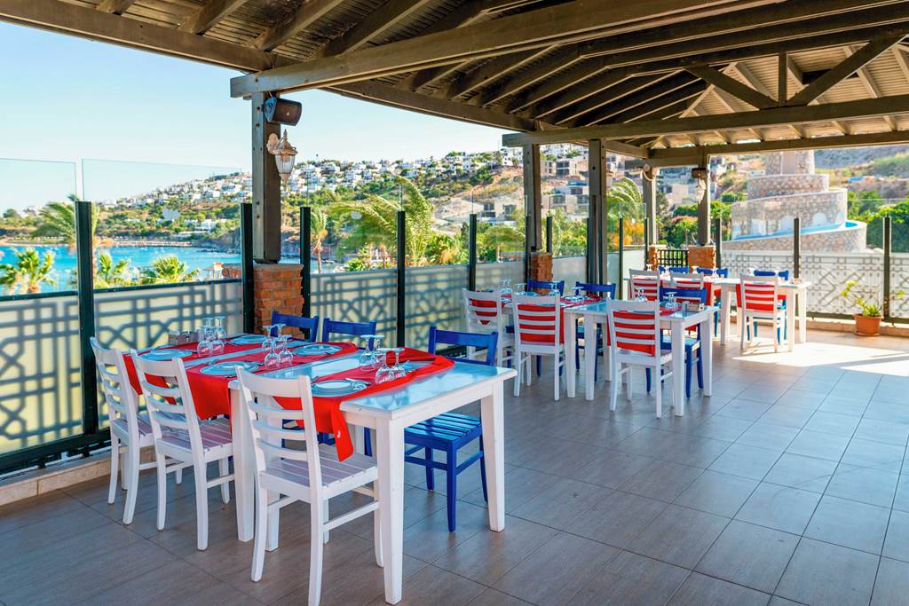 Selectum Collection Bodrum - Turgutreis hotels | Jet2holidays