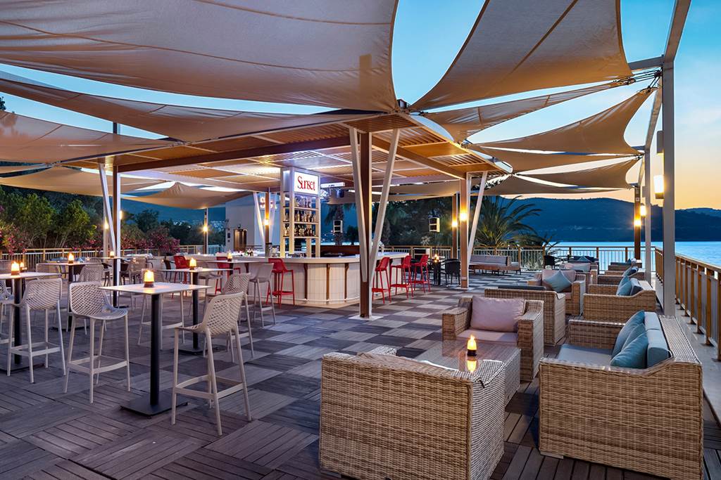 DoubleTree by Hilton Bodrum Isil Club Resort. - Torba hotels | Jet2holidays