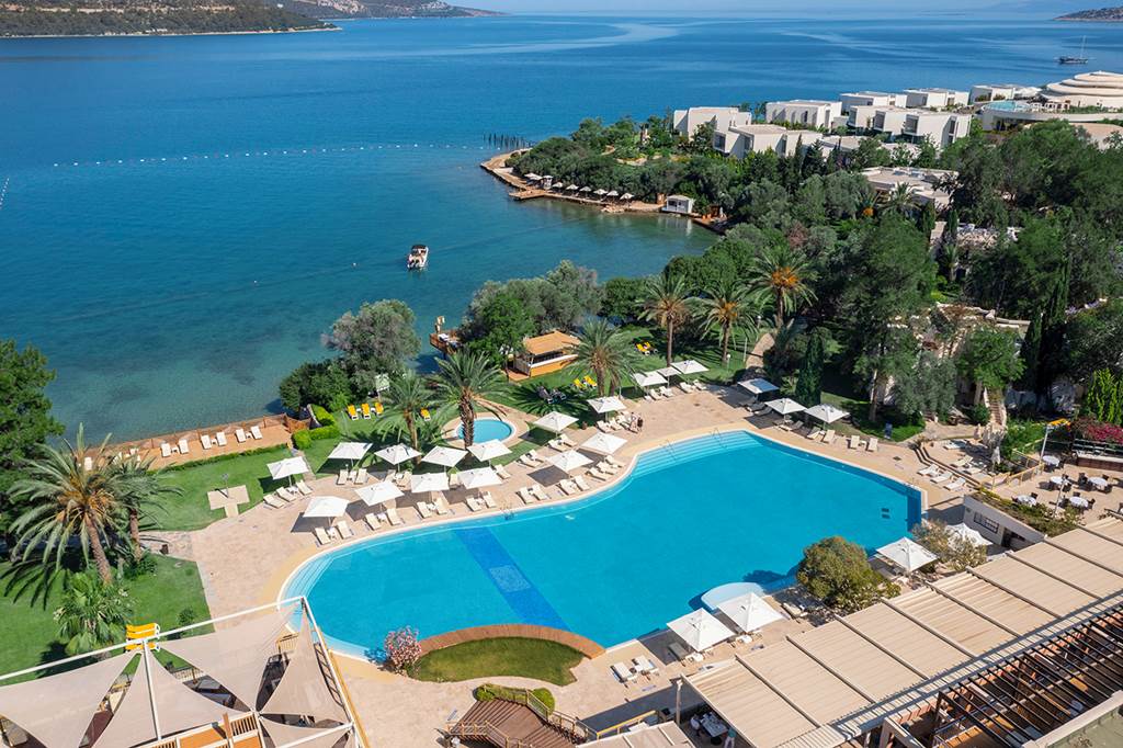 DoubleTree by Hilton Bodrum Isil Club Resort. - Torba hotels | Jet2holidays