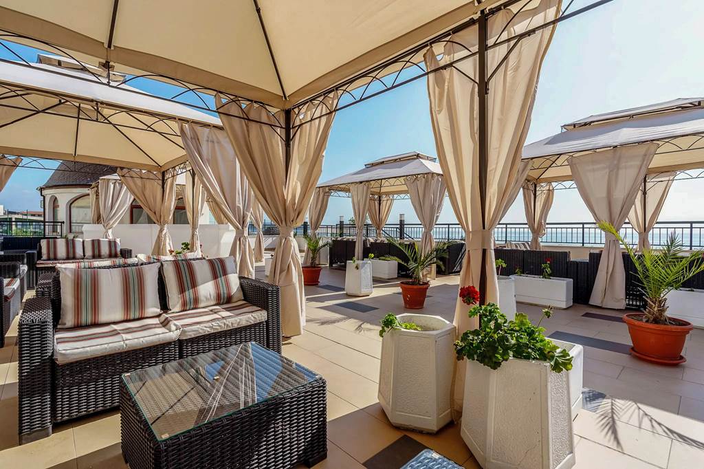 Alua Helios Bay - Obzor hotels | Jet2holidays