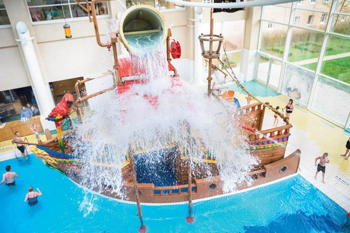 Explorers Hotel - Paris Disney hotels | Jet2holidays