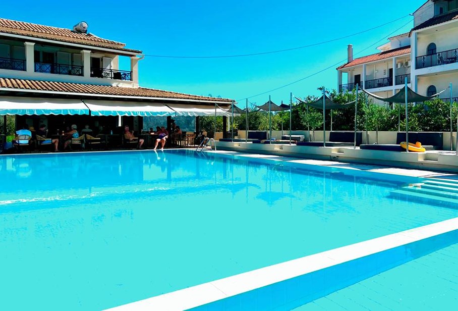 St George South Holidays 2024/2025 | St George South Hotels | Jet2holidays