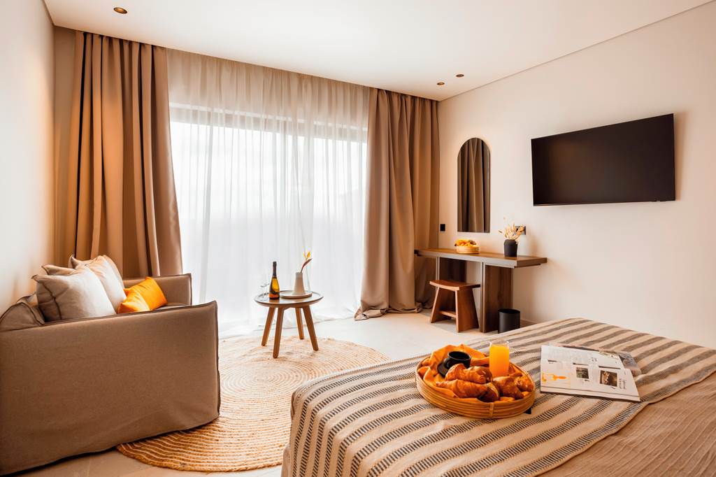 Cabo Corfu - Kavos hotels | Jet2holidays