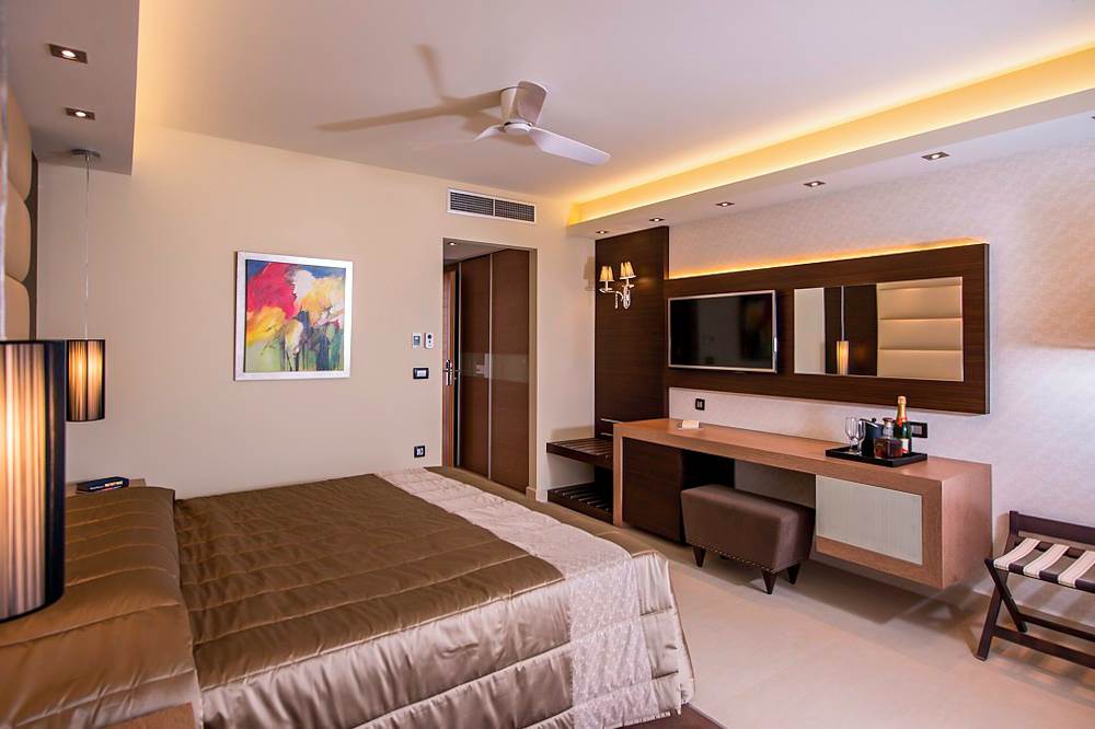 Cretan Dream Resort & Spa - Stalos hotels | Jet2holidays