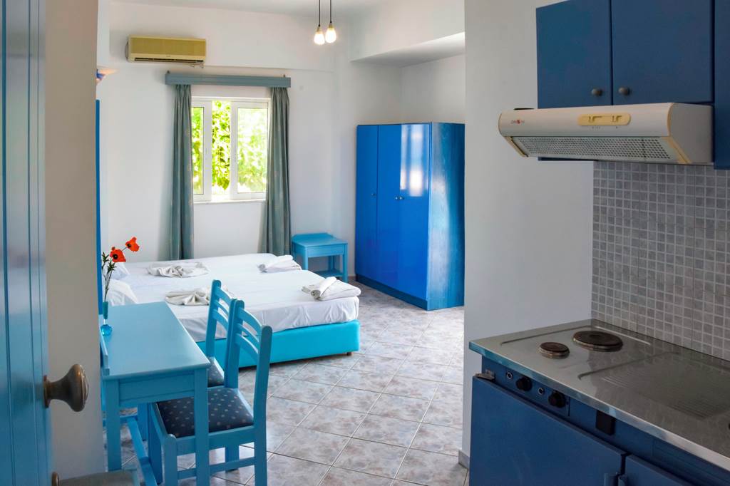 Olga Beach Apartments - Aghia Marina - Chania hotels | Jet2holidays