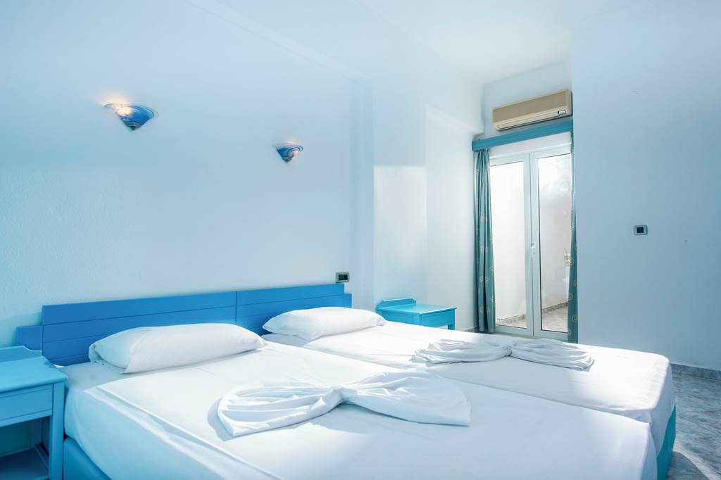 Olga Beach Apartments - Aghia Marina - Chania hotels | Jet2holidays