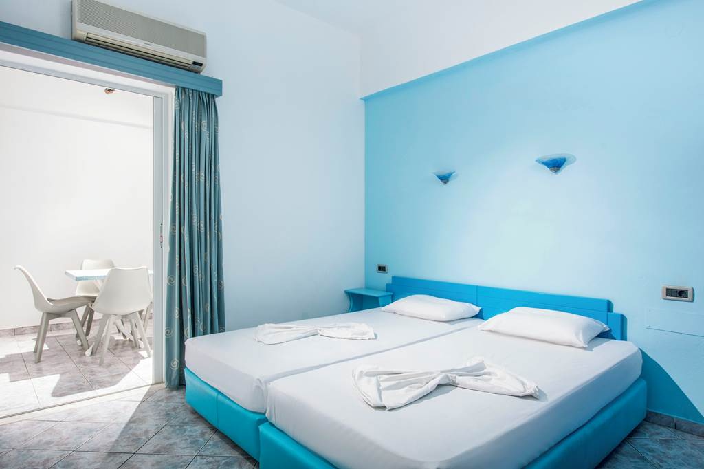 Olga Beach Apartments - Aghia Marina - Chania hotels | Jet2holidays