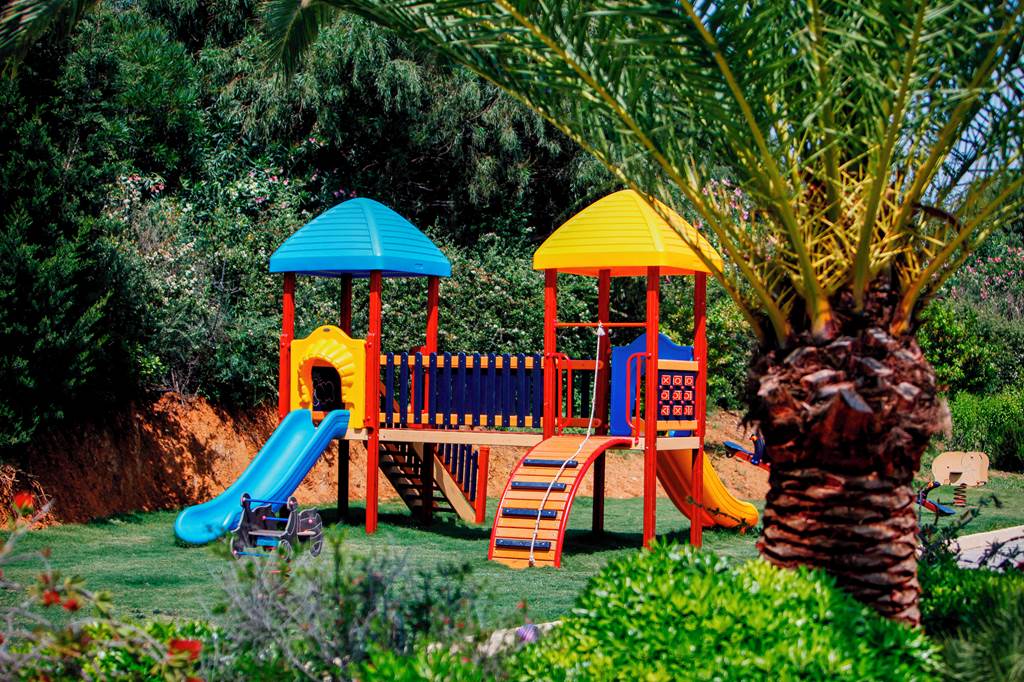 Pilot Beach Resort - Georgioupolis hotels | Jet2holidays