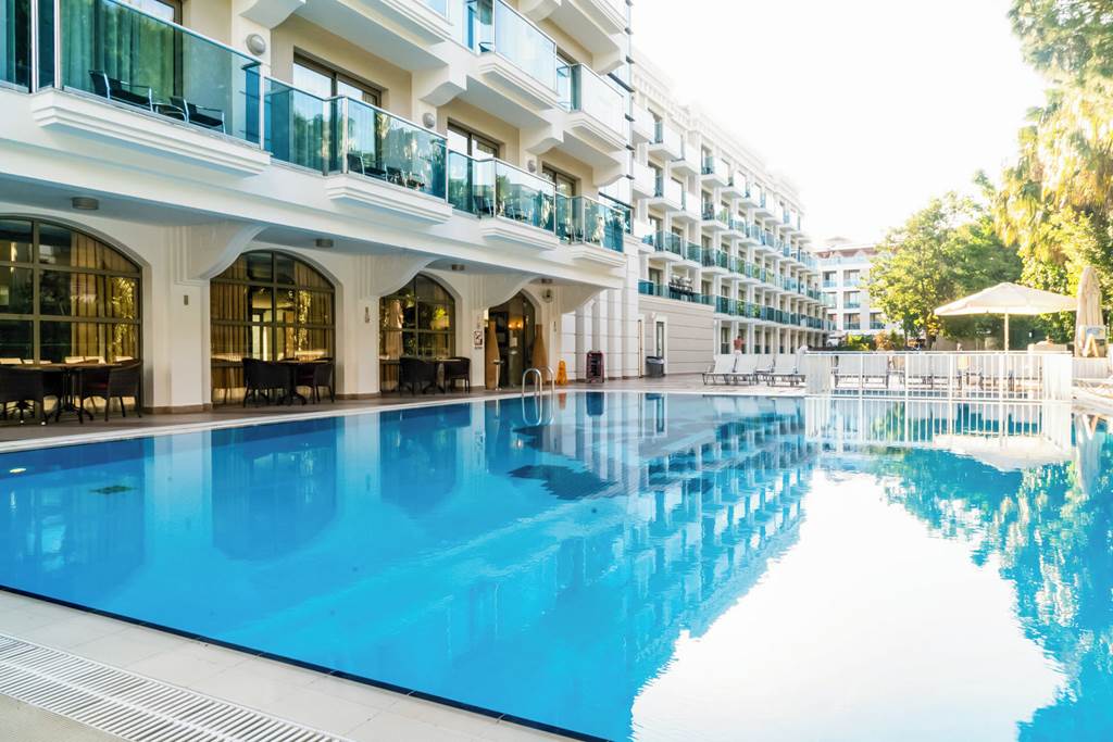 Emre Beach Hotel & Emre Hotel - Marmaris hotels | Jet2holidays