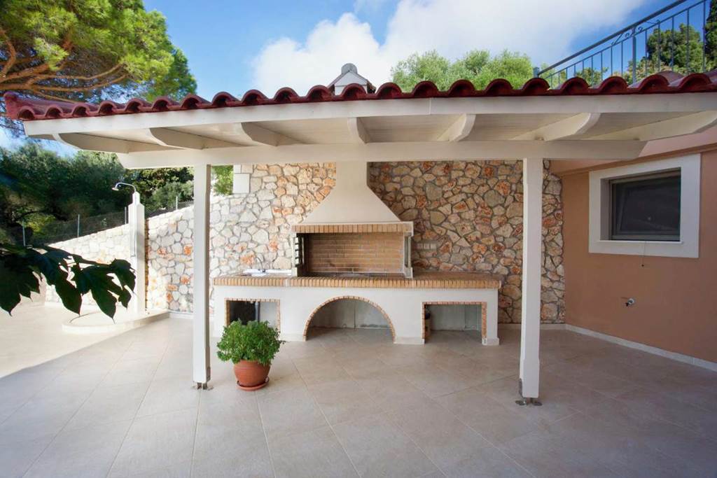 Villa Vryonis - Vintage | Jet2Villas | Jet2holidays