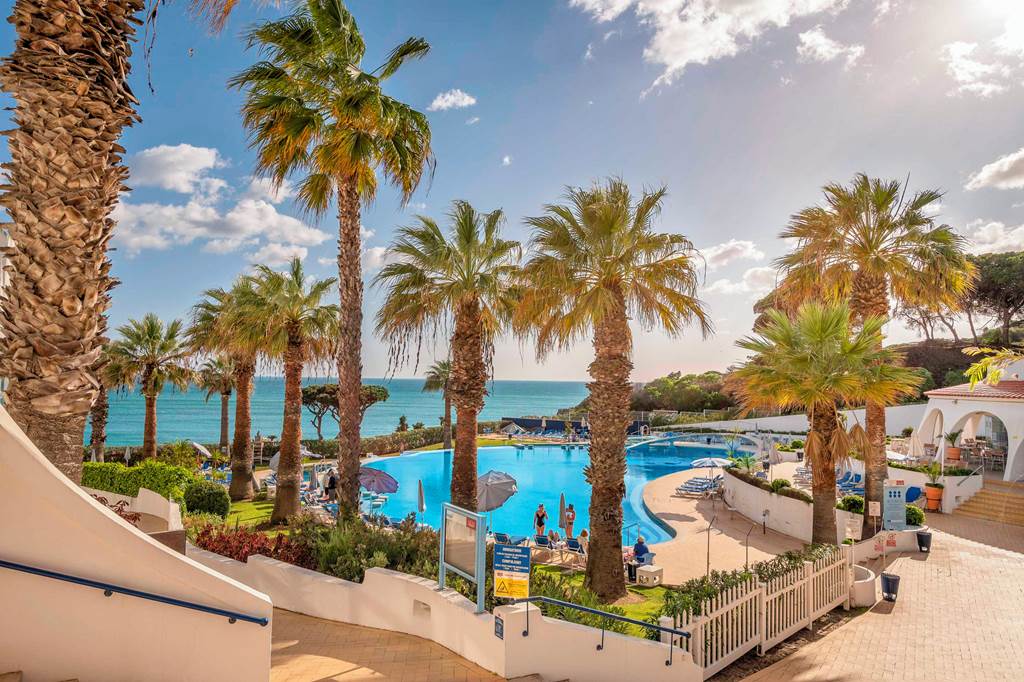 Oura View Beach Club - Albufeira hotels | Jet2holidays