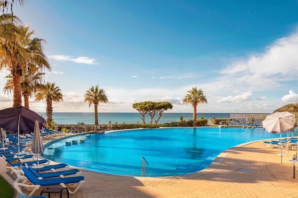 Oura View Beach Club - Albufeira hotels | Jet2holidays