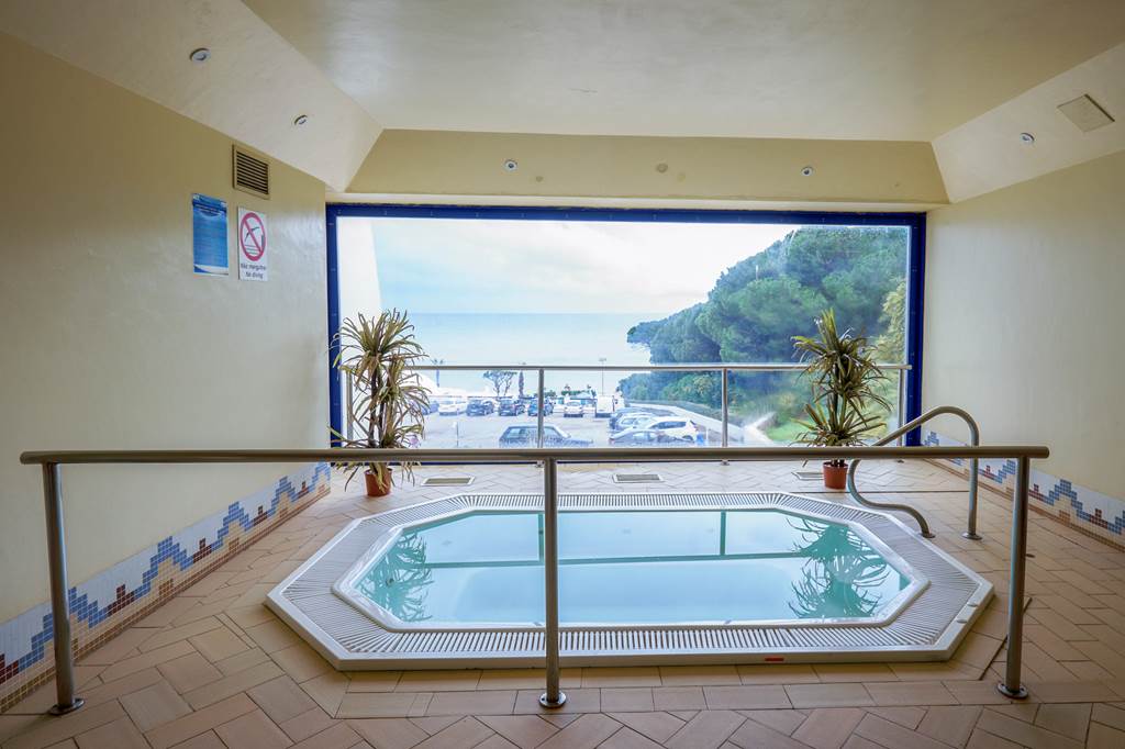 Oura View Beach Club - Albufeira hotels | Jet2holidays