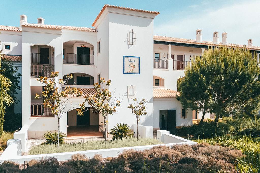 Pine Cliffs Village & Suites - Albufeira hotels | Jet2holidays