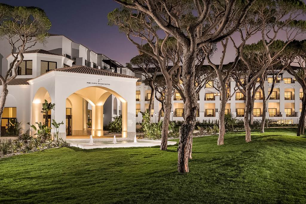 Pine Cliffs Village & Suites - Albufeira hotels | Jet2holidays