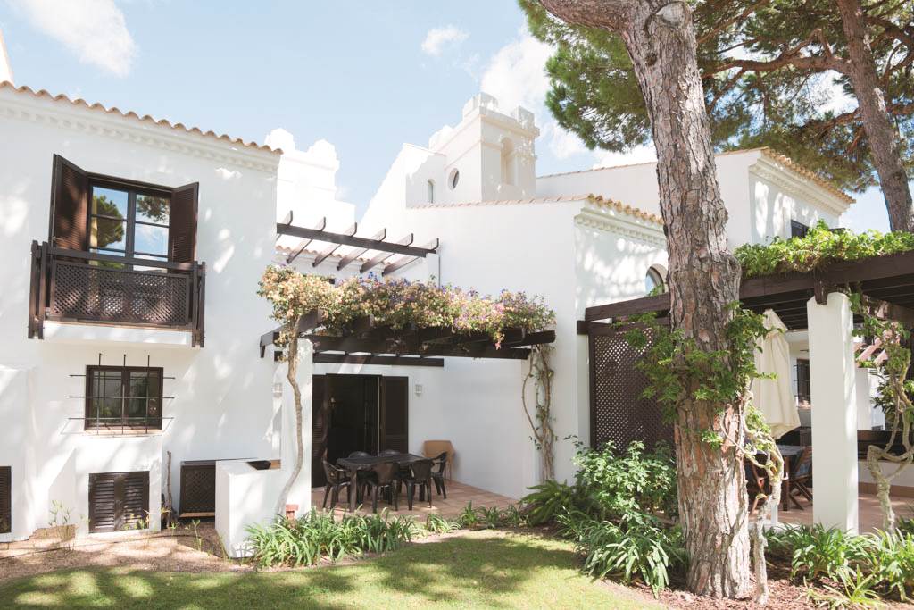 Pine Cliffs Village & Suites - Albufeira hotels | Jet2holidays
