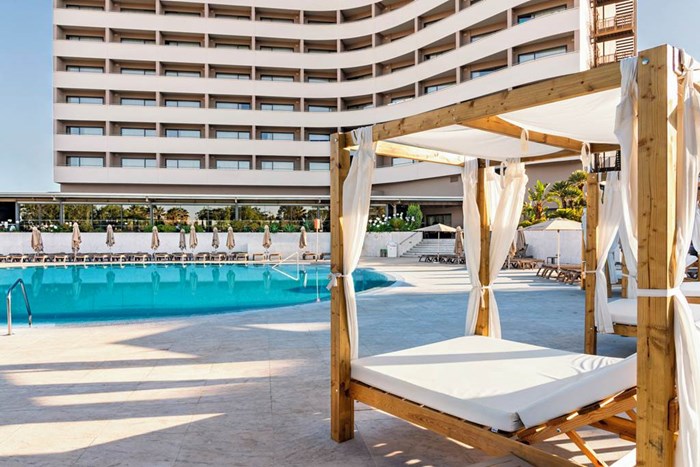 Jupiter Albufeira Hotel & Slide & Splash Waterpark - Albufeira hotels ...