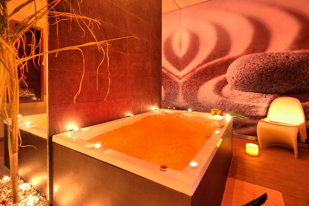 The Views Oasis - Canico hotels | Jet2holidays