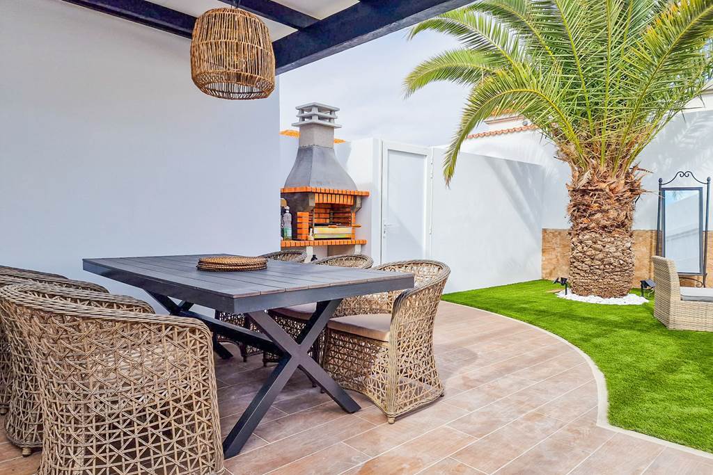 Villa Cecilla | Jet2Villas | Jet2holidays