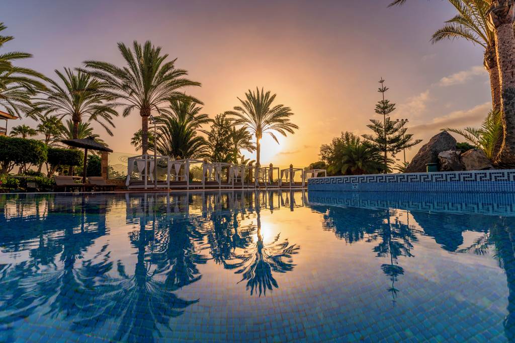 Elba Palace Golf Boutique Hotel with 3 Rounds of Golf Included - Caleta ...