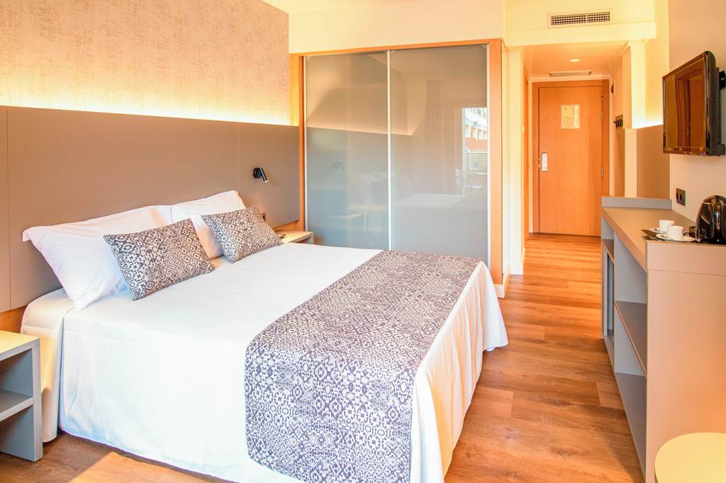 Golden Bahia de Tossa & Spa - Tossa De Mar hotels | Jet2holidays
