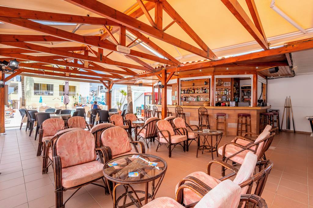 Eri Studios - Stalis hotels | Jet2holidays