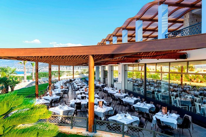 Grand Hotel Holiday Resort - Hersonissos hotels | Jet2holidays