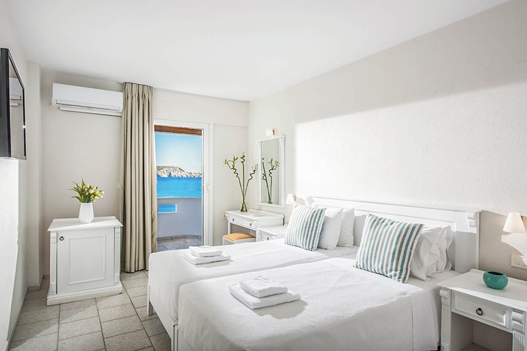 Alexander House Hotel - Agia Pelagia hotels | Jet2holidays