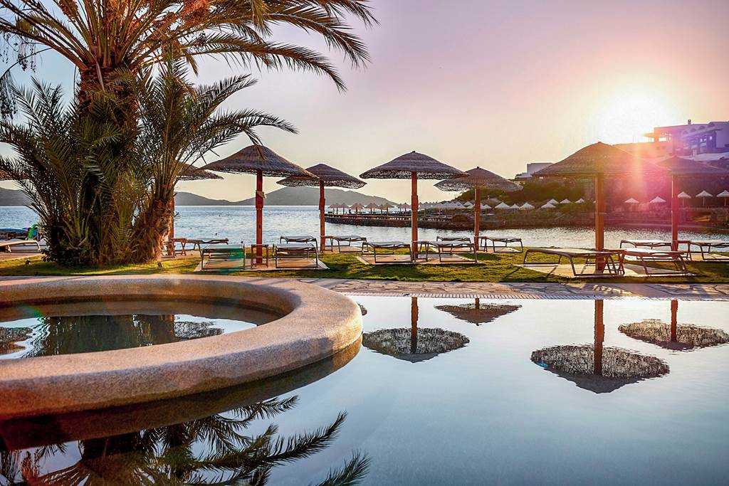 Elounda Peninsula Luxury Resort - Elounda hotels | Jet2holidays