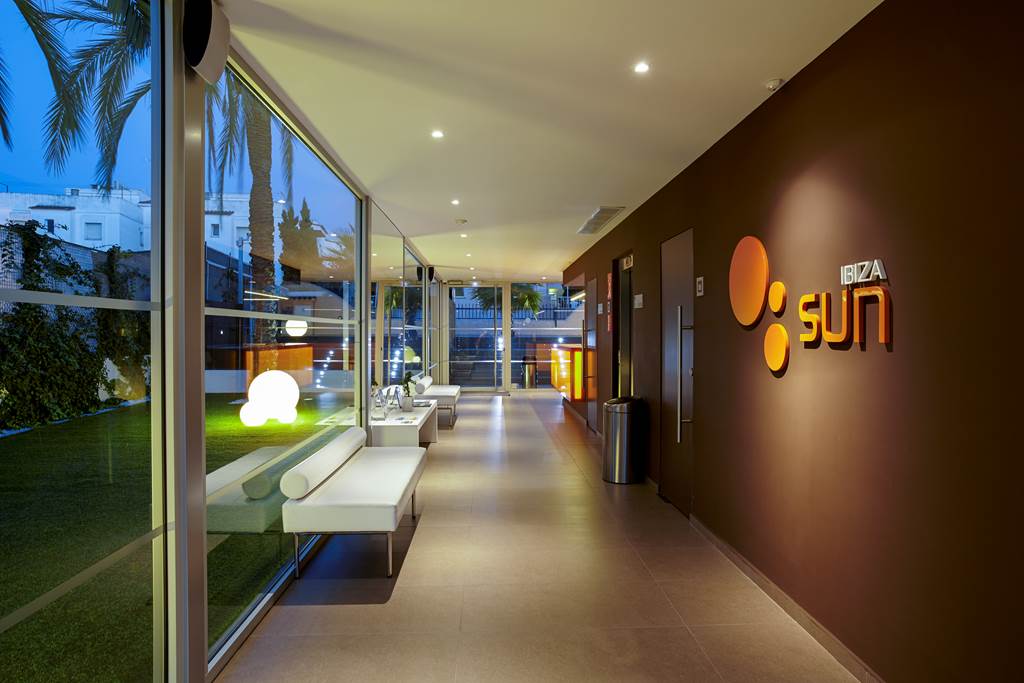 Ibiza Sun Apartments - Playa D'En Bossa hotels | Jet2holidays