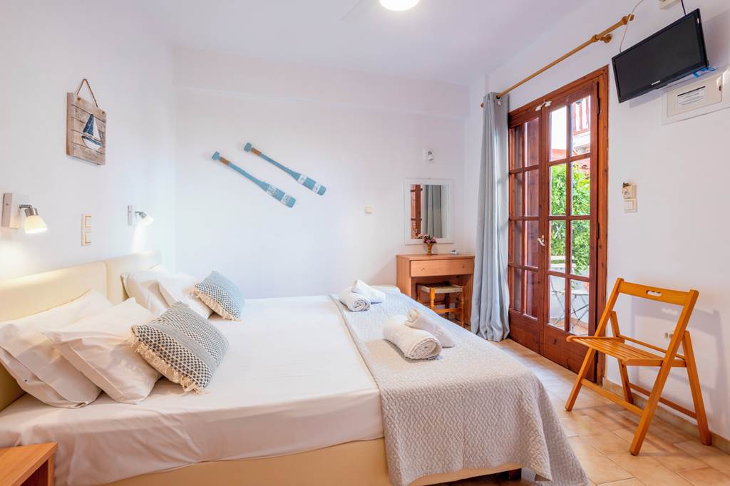 Amalthia Studios - Skiathos Town hotels | Jet2holidays