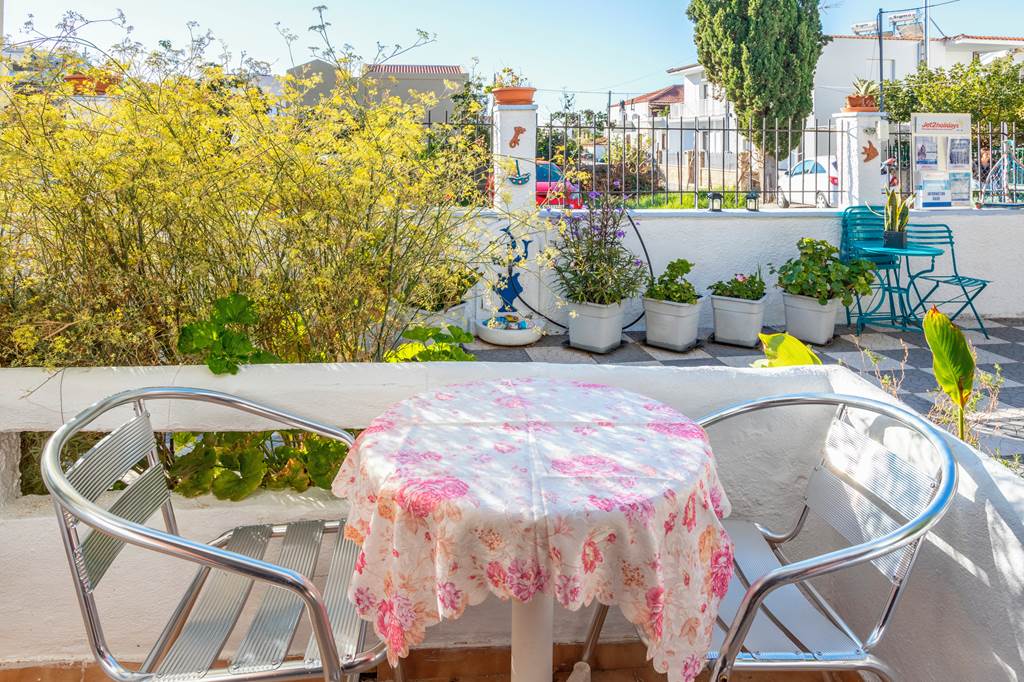 Amalthia Studios - Skiathos Town hotels | Jet2holidays