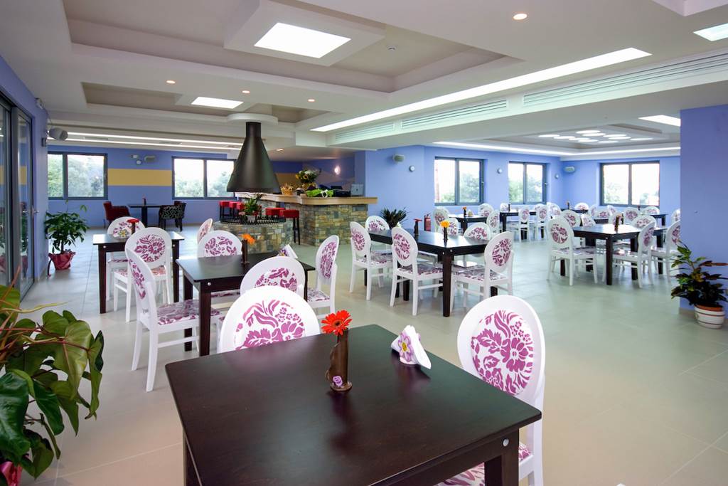 4 Epoches Hotel - Steni Vala hotels | Jet2holidays