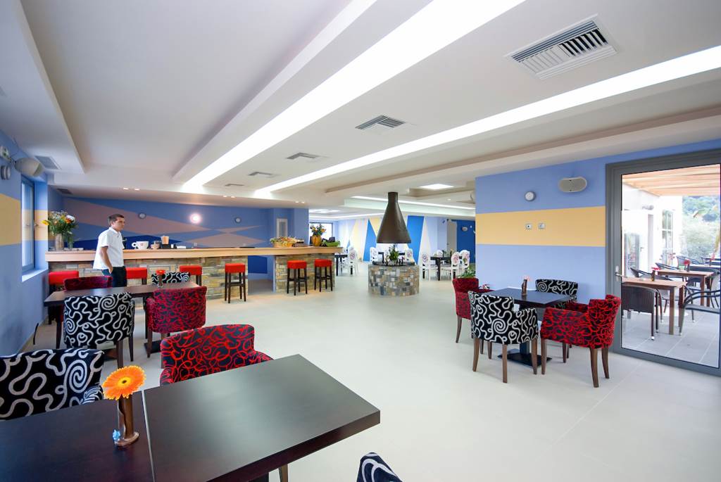 4 Epoches Hotel - Steni Vala hotels | Jet2holidays